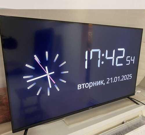 43" (109 см) LED-телевизор Haier 43 SMART TV S1