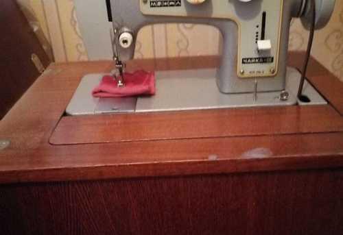 Швейная машинка чайка с ножным приводом