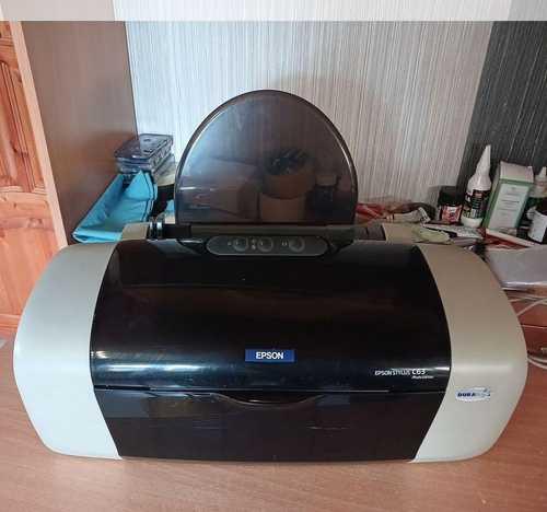 Цветной принтер epson C63