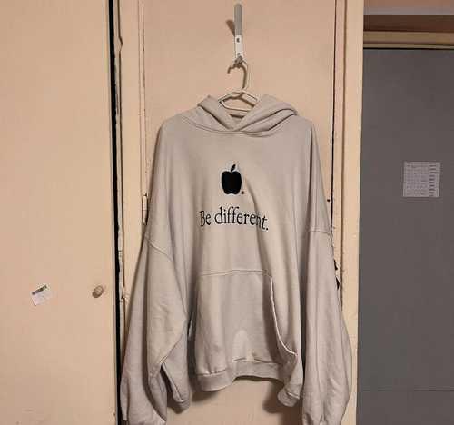 Balenciaga Be Different Оригинал