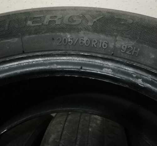 Toyo NanoEnergy 3 205/60 R16 92H