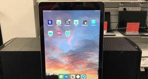 Пр87 - Планшет Apple iPad (2018) 32Gb Wi-Fi