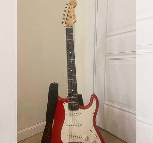 Электрогитара fender squier stratocaster