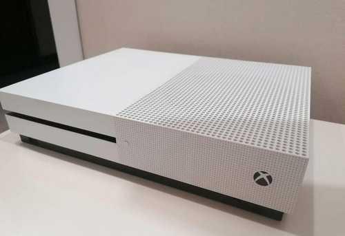 Xbox ONE S 1tb с геймпадом