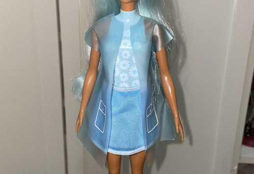 Barbie Color Reveal в дождевике