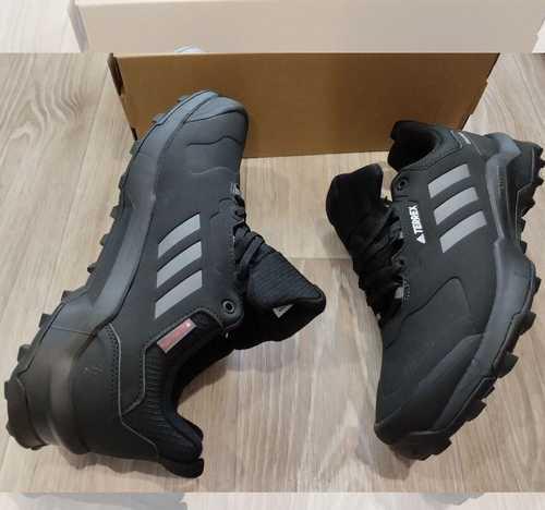 Слив зимние Adidas Terrex ax4 beta 44eur