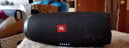 Колонка jbl charge 3