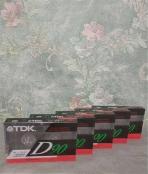 Аудиокассеты новые TDK D90 5 штук