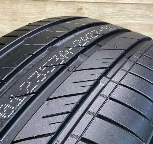 Westlake ZuperAce Z-007 285/40 R21 105W