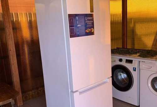 Холодильник indesit itf 120 w