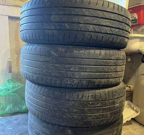 Bridgestone Alenza 001 225/65 R17