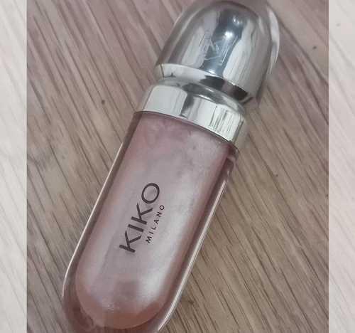 Блеск для губ Kiko Milano