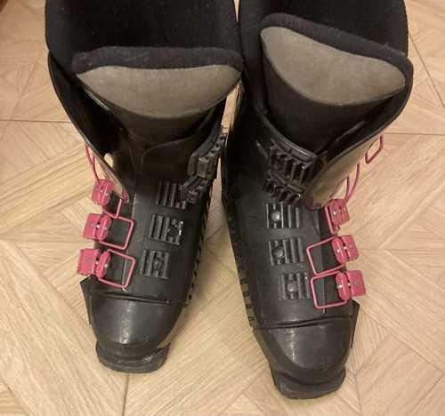 Горнолыжные ботинки женские 39-42