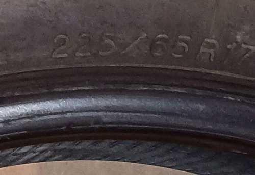 Yokohama BluEarth RV-01 225/65 R17