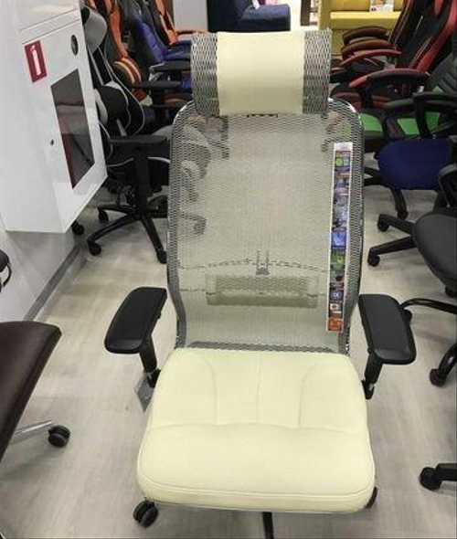 Офисное кресло Samurai