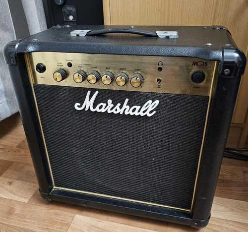 Гитарный комбоусилитель Marshall MG15