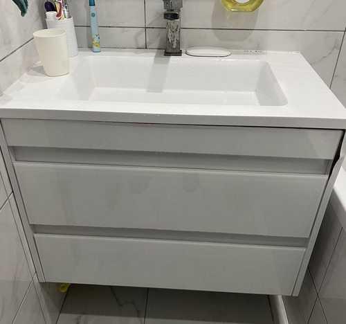 Тумба для ванной бу с раковиной и краном