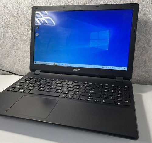 Ноутбук acer ES1-571 (Pentium,SSD, 6озу)