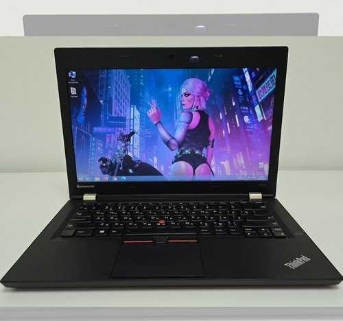 Lenovo thinkpad 14.1 Core i3/4/320/GT620M