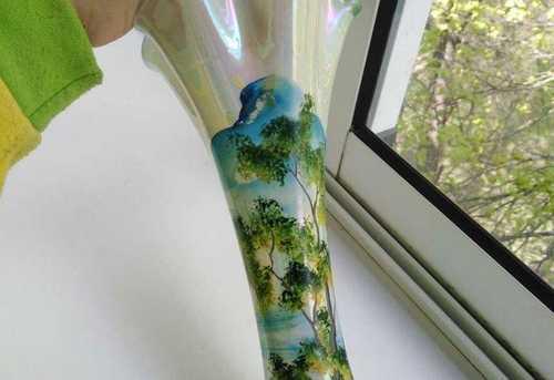 Стеклянная ваза с рисунком ручной работы