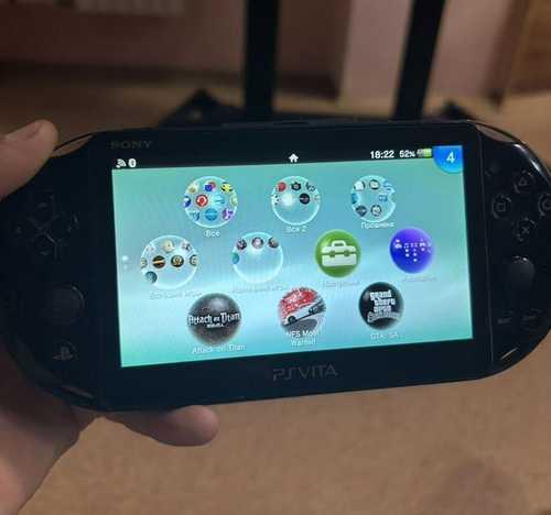 Портативная игровая приставка ps vita