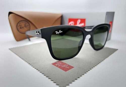 Очки Ray Ban 4323 601/31 Зелёное Стекло