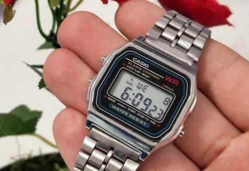 Электронные часы Casio