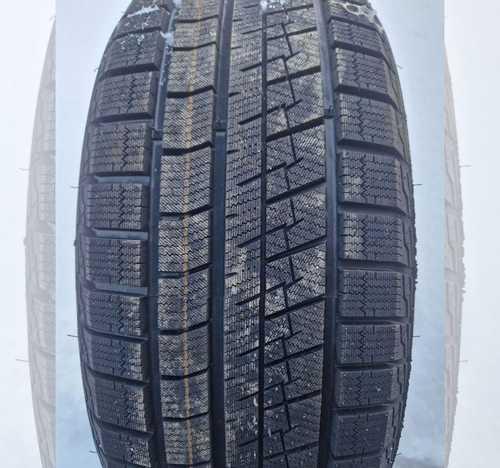 Tracmax X-Privilo S360 215/55 R18 99T