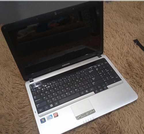 15.6" Samsung NP-RV510, Pentium, RAM 2 ГБ, 320 ГБ, Intel GMA 4500M