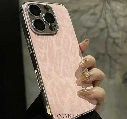 Чехол на iPhone 13