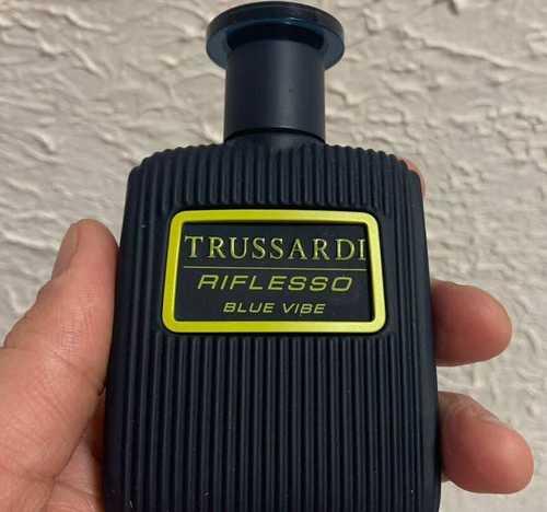 Trussardi riflesso blue vibe 50 ml (б/у) полный