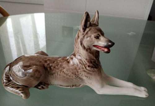 Фарфоровая статуэтка собака овчарка лфз