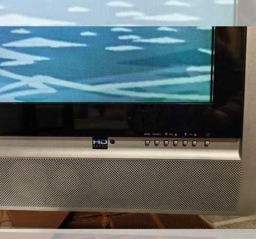 Телевизор BBK LCD 4033 NEU
