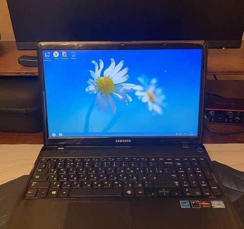 Ноутбук Samsung np350e5c-s0aru