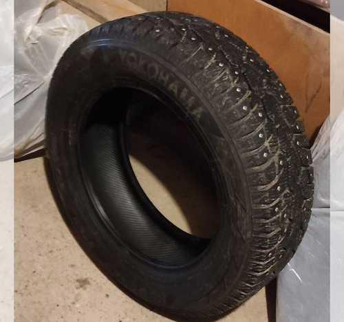 Yokohama Ice Guard IG55 215/55 R16