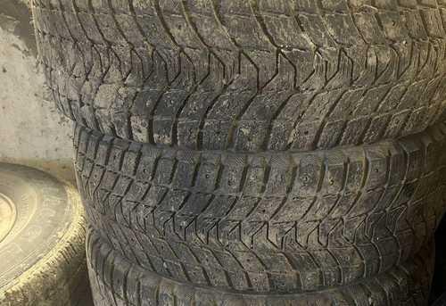 Michelin 4x4 Synchrone 195/65 R15