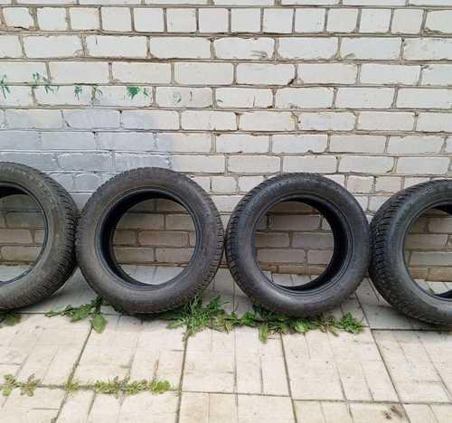Continental IceContact 2 215/55 R16