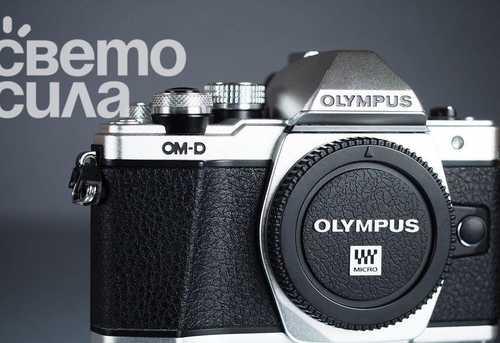 Olympus E-M10 Mark II (3 т.к.) как новый