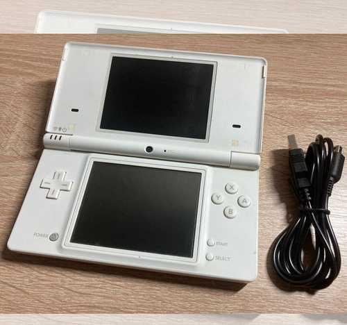 Nintendo DSi