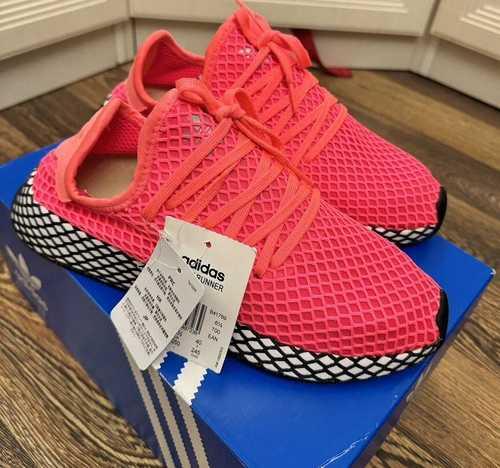 Кроссовки adidas deerupt