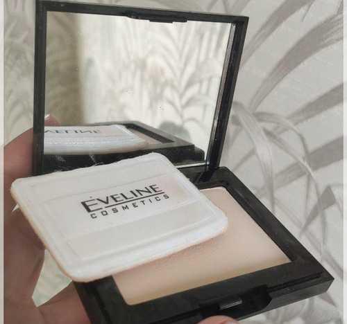 Пудра бархатистая Eveline cosmetic