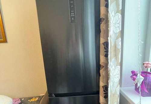 Холодильник LEX RFS 203 NF black