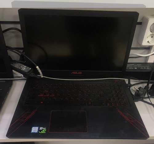 Ноутбук asus fx570u