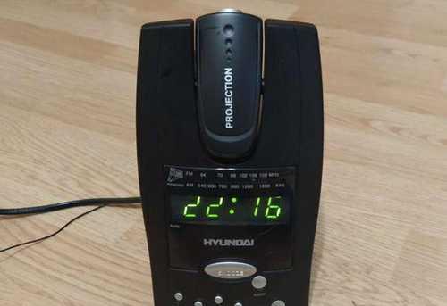 Часы-будильник с проектором времени на потолок