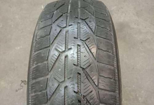 Tigar SUV Ice 215/65 R16