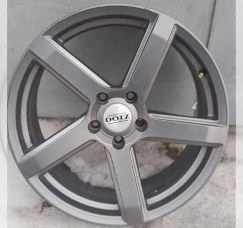 Литые диски r18 5x114 et35 71.6 dotz