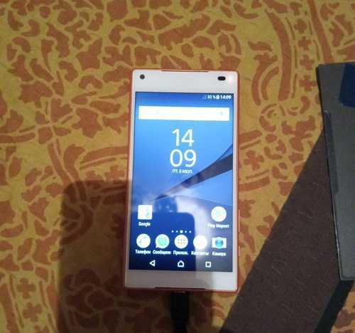 Sony Xperia Z5 Compact, 2/32 ГБ