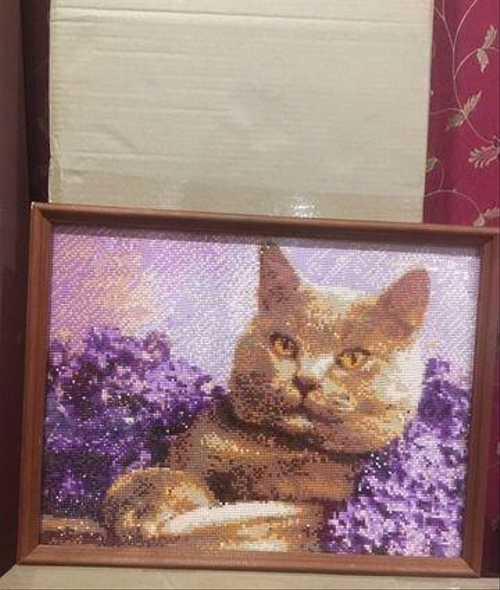 Картина выложена стразами Кот в сирени