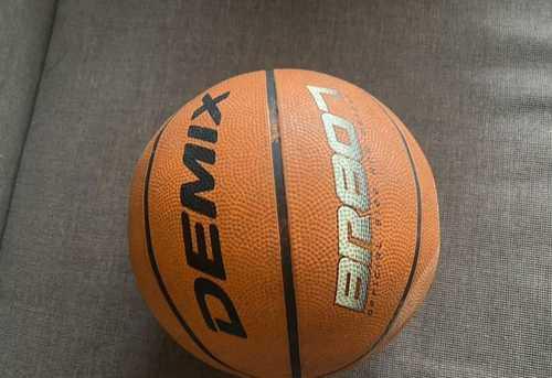 Баскетбольный мяч Demix