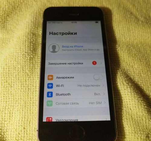 iPhone SE, 32 ГБ